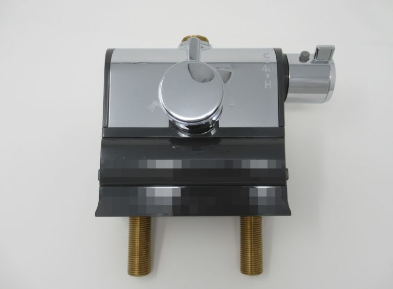 KVK [KF3008RR2] デッキ形サーモスタット式シャワー 右ハンドル仕様 （240mmパイプ付）の使用レビュー